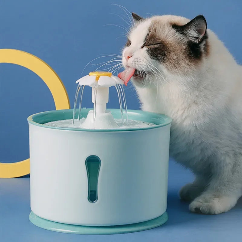 2.4L Cat Water Dispenser | LED Light & Smart Filtration – Gabby Whale